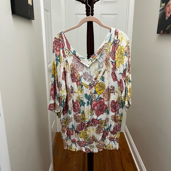 American Rag | Tops | American Rag Topxllooks Great Over A Tank | Poshmark